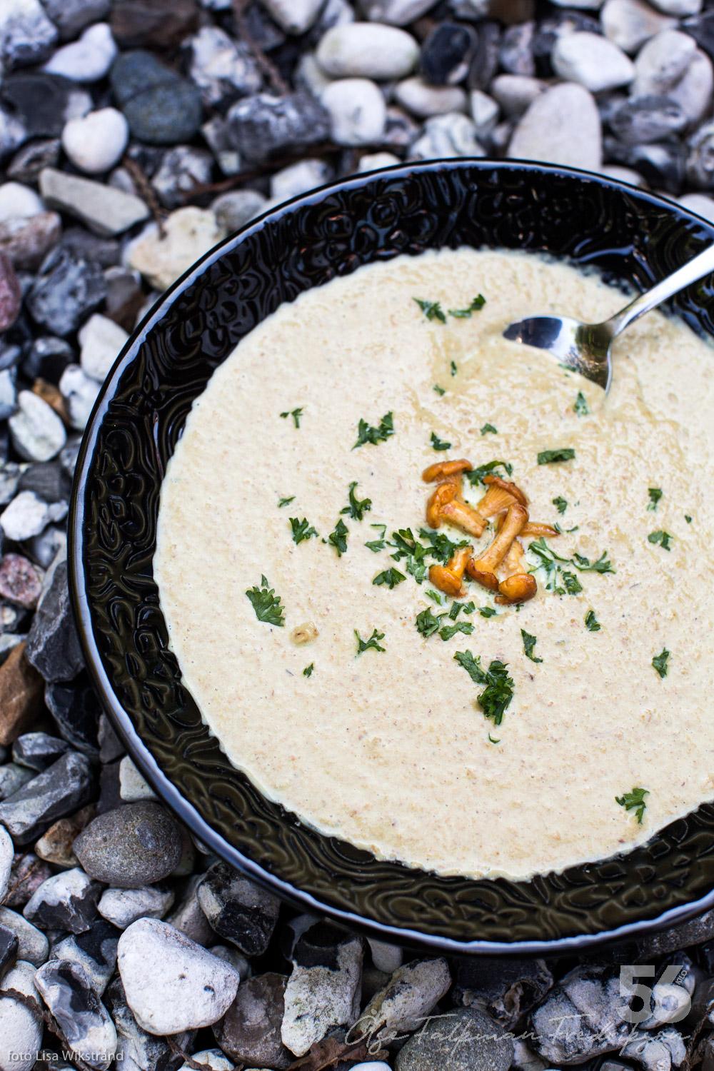 Kantarellsoppa med ädelost - 56kilo – Hälsosamma recept, inspiration ...
