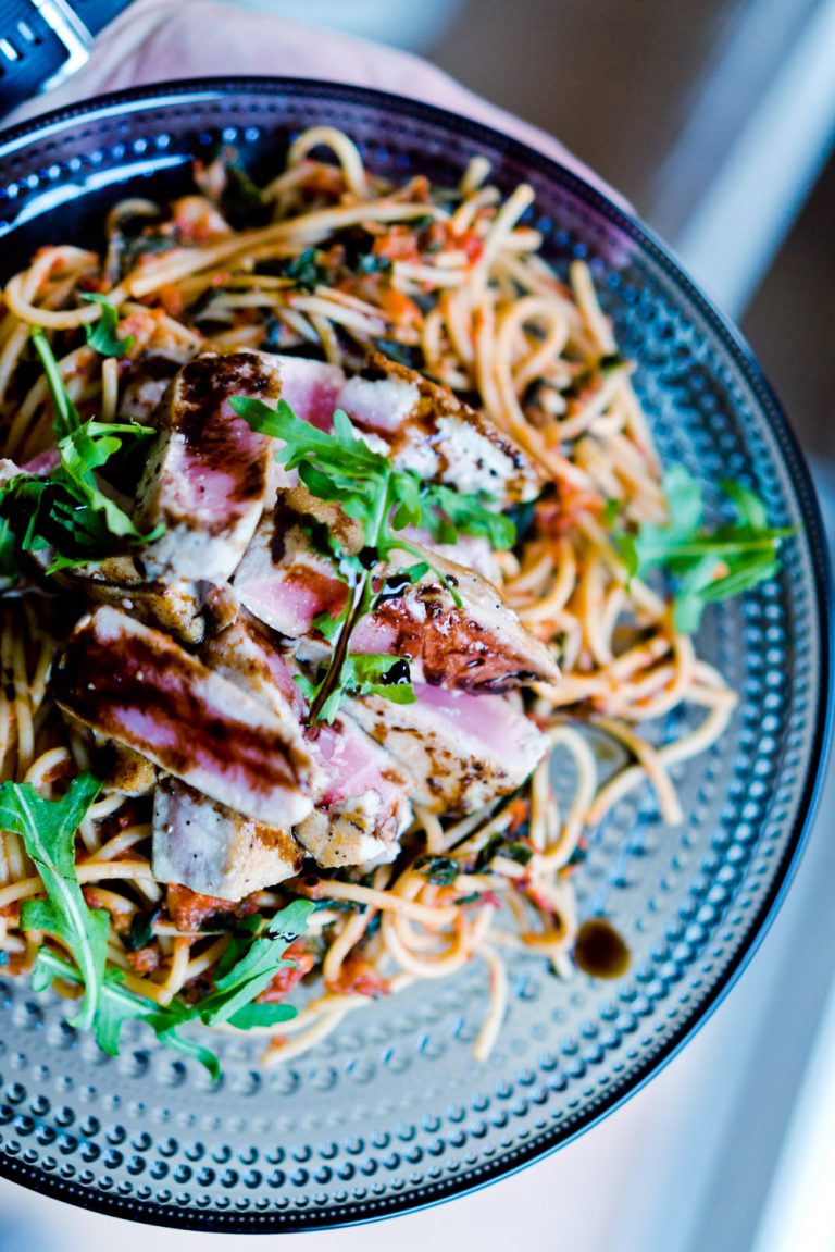Tonfiskpasta med tomat- och vitt vin - 56kilo – Hälsosamma recept ...