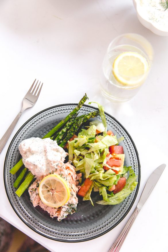 Hel lax i ugn med ört- och skagensås - 56kilo – Hälsosamma recept ...