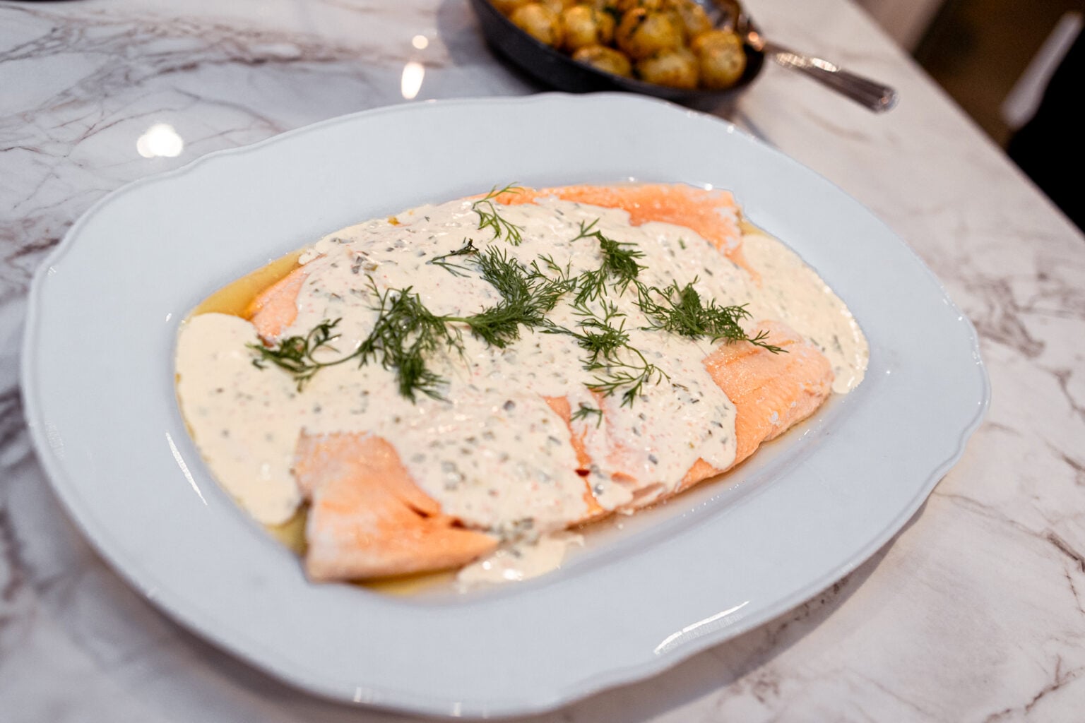 Ugnsbakad röding med Lyxig fisksås med rom och gräslök - 56kilo ...