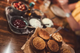 Fläskfilé i sockerkaksform med mango chutneysås - 56kilo – Hälsosamma ...